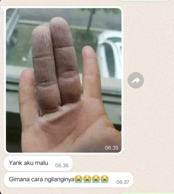 Akibat colmek ampe ketiduran bikin lupa cabut. - 9GAG