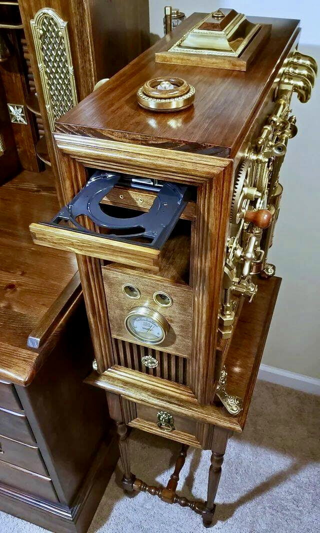 Steam powered PC, invented by James Watt - 9GAG