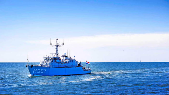 The Netherlands donates two mine hunters to Ukraine. These are ships ...