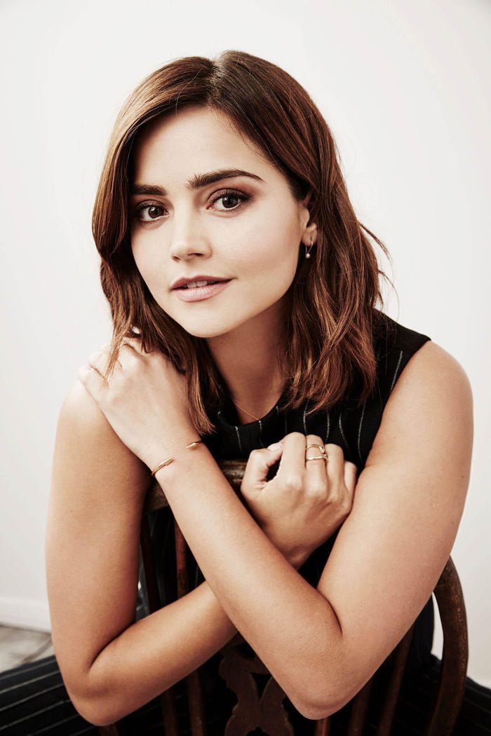Jenna Coleman - 9GAG