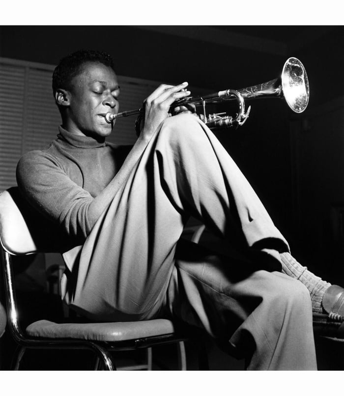 Miles Davis, in 1954. - 9GAG