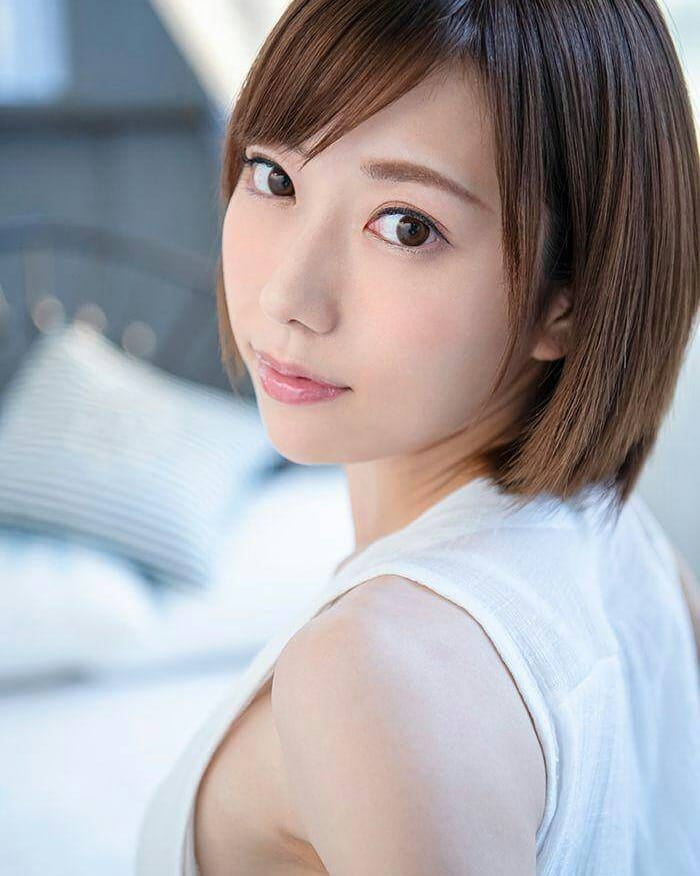 Japanese Porn Company Urges Virgins To Dedicate Their Power To Generate Clean Energy - 9GAG