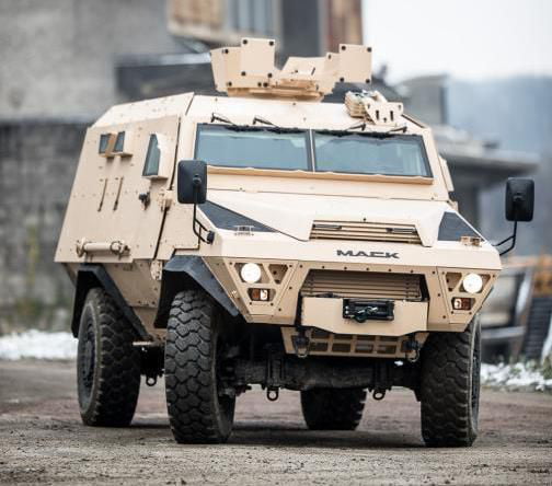 FRANCE is going to deliver 20 ACMAT "Bastion" to UKRAINE - 9GAG