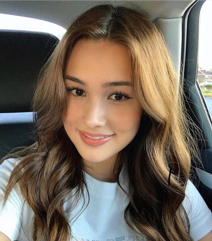 Vikky Boyce (Korean/American) - 9GAG