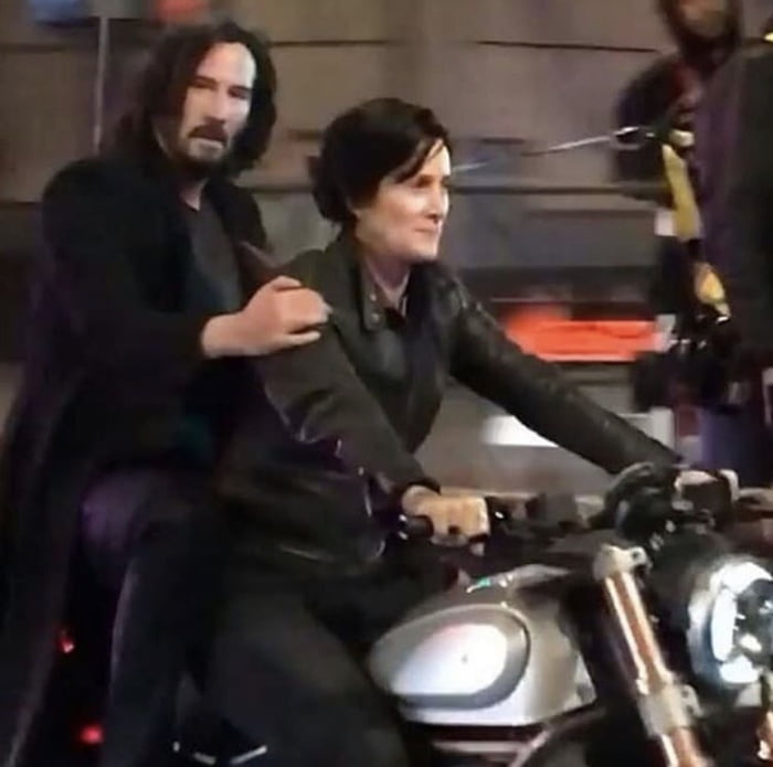 The Matrix 4 behind the scenes :):) - 9GAG