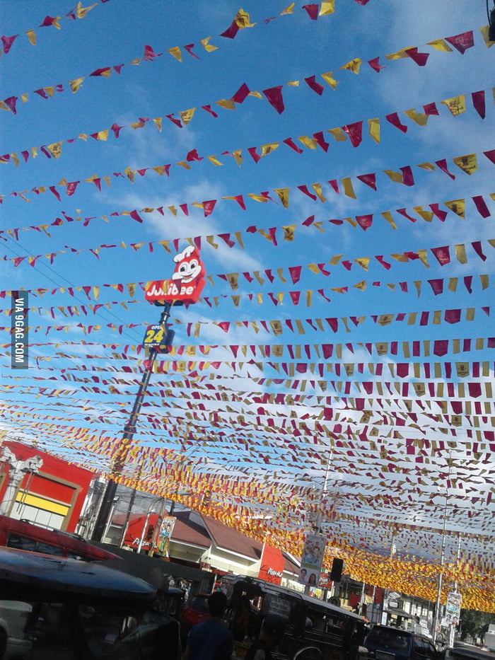 This is how fiesta looks like in the Philippines. Banderitas (Banners ...