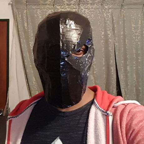 Deathstroke cosplay update! I’m still smoothing the mask out but I ...