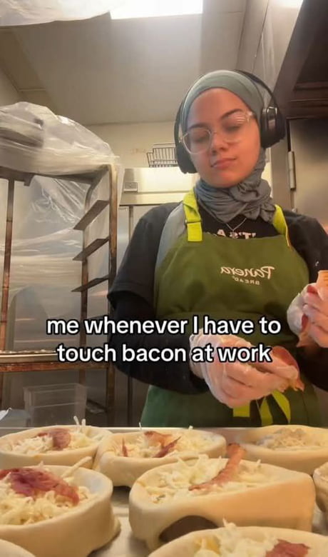 Best Funny aloha snackbar Memes - 9GAG