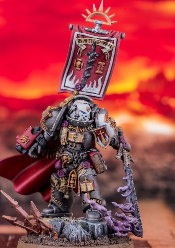 Castellan Garran Crowe Champion of the Purifiers - 9GAG