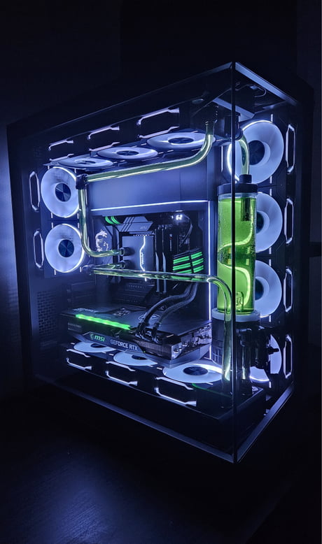 Best Funny pc build Memes - 9GAG