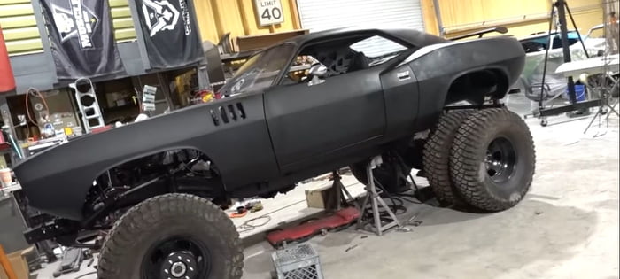 DEMOLITION RANCH DUALLY CUDA - 9GAG