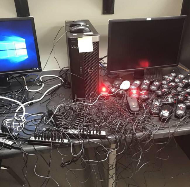 DELLINATOR king of PC, destroyer of windos - 9GAG