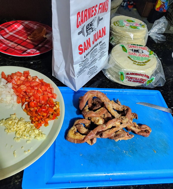 Making beef intestine tacos, food of the gods ! / Haciendo Tacos de ...