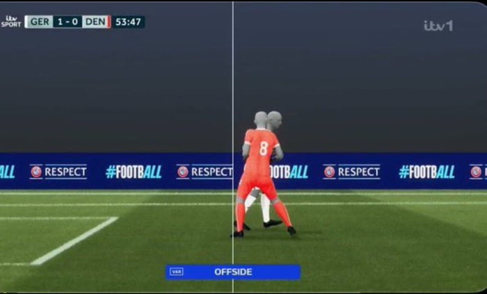 No way this was offside - 9GAG