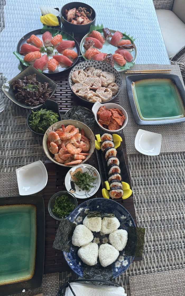 A bit of everything - 9GAG