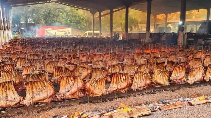The world’s biggest BBQ - Cascavel Pr - 9GAG