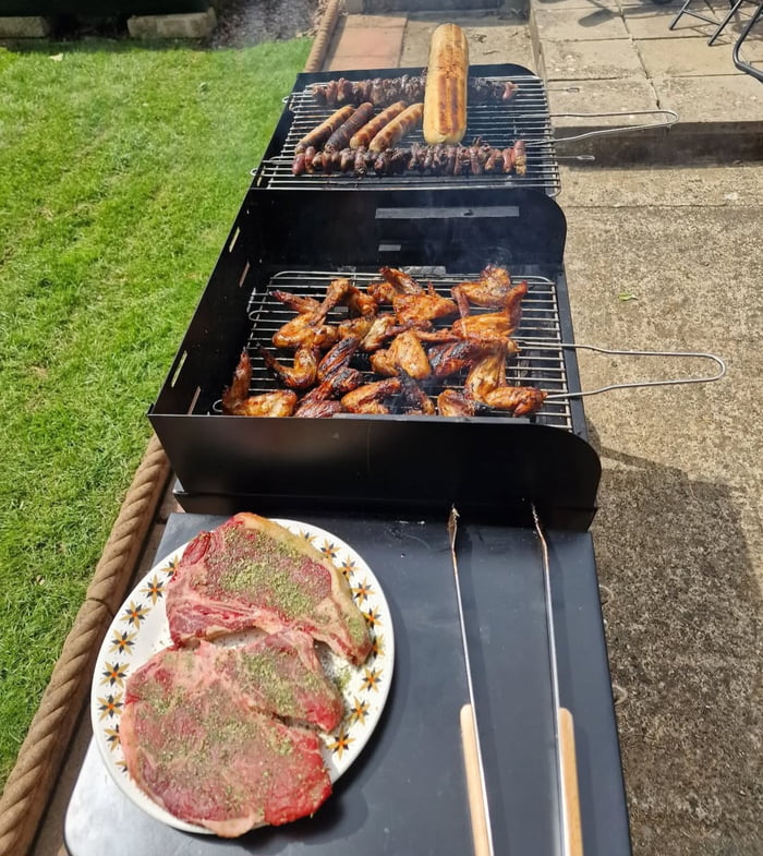 I still have time to the BBQ theme? - 9GAG