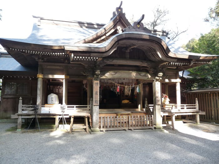 The Real Hakurei Shrine - 9GAG