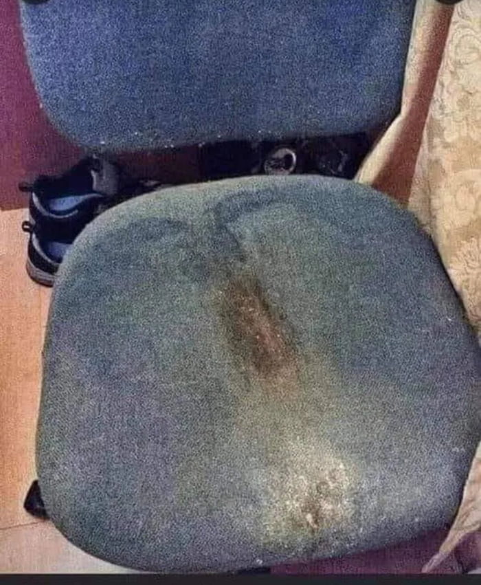 Game chair for sale ! - 9GAG