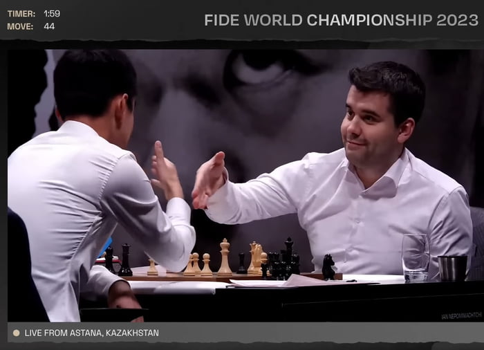 Genuine smile, respect for the opponent.. This is how you resign in ...