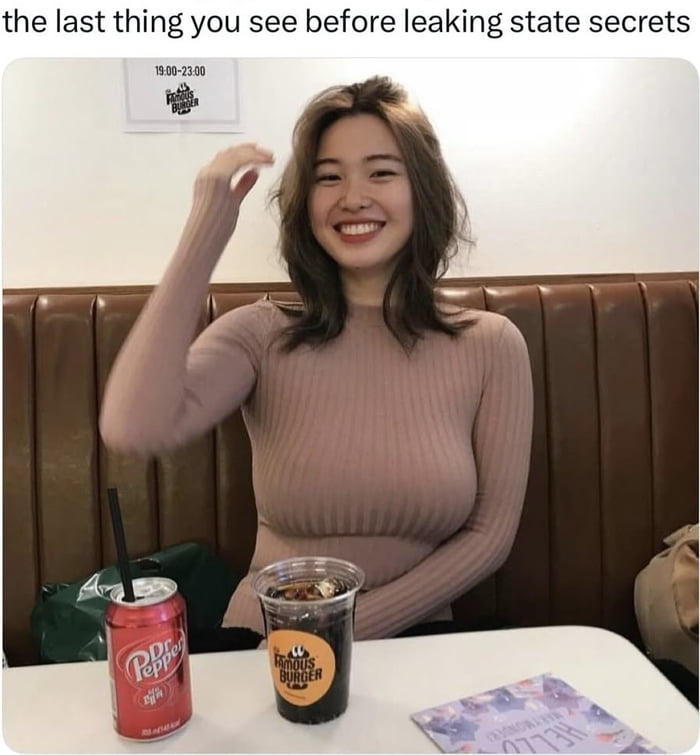 Those two balloons - 9GAG