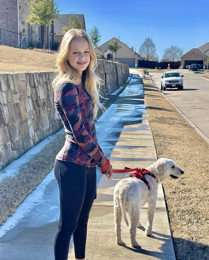 Natalie grace - 9GAG