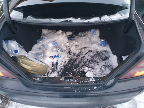 Best Funny bottled water Memes - 9GAG