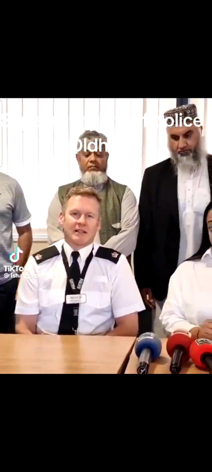 This is what a flesh puppet looks like. - 9GAG