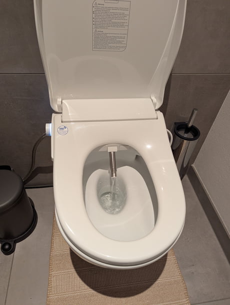 Best Funny bidet Memes - 9GAG