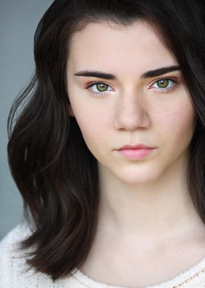 Brett Cooper, new snow white. - 9GAG