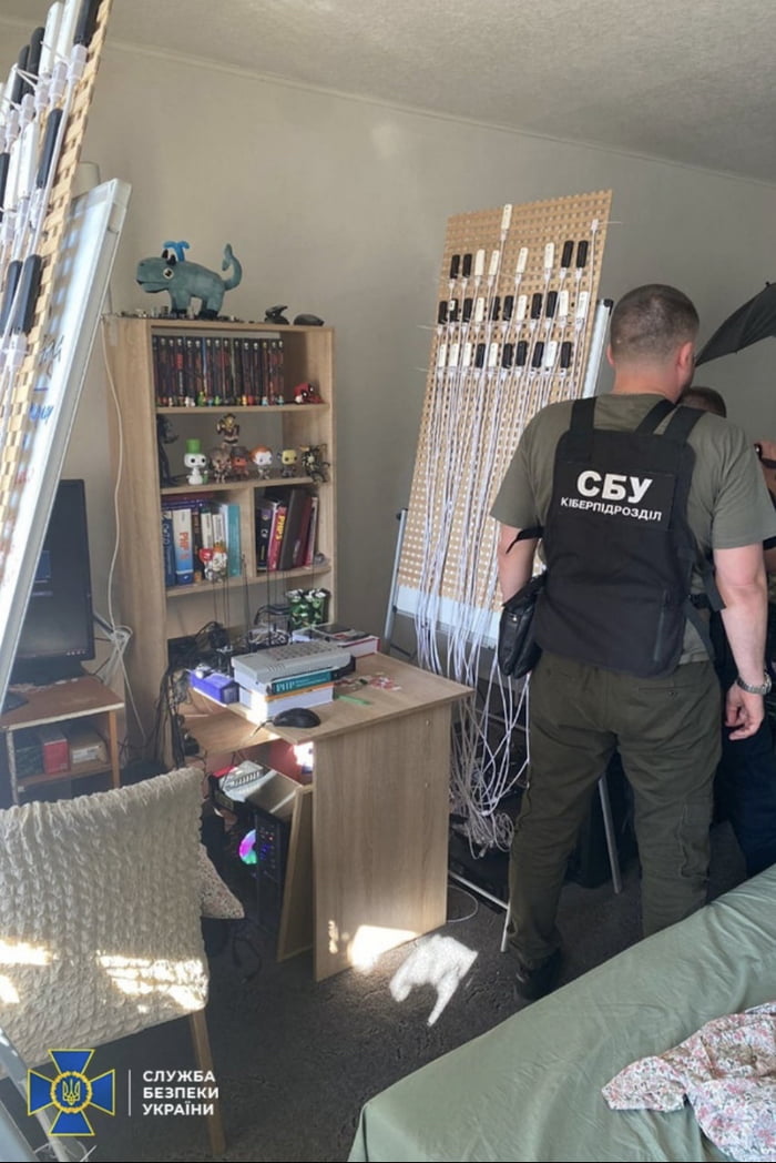 UA SBU busted russian bot farm with approx. 1 million accounts in ...