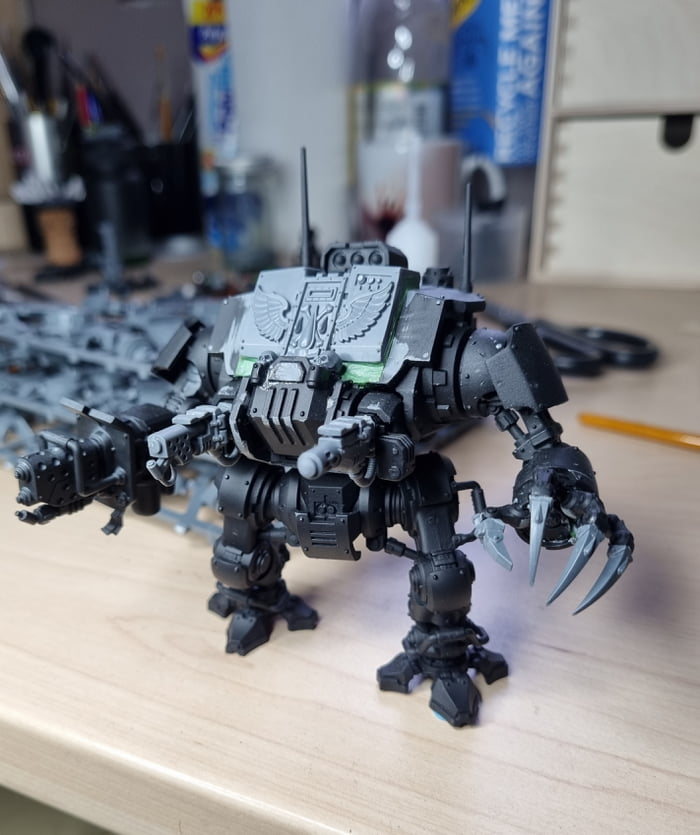 WIP Invictus Warsuit conversion in to a furioso. Any ideas what to add ...