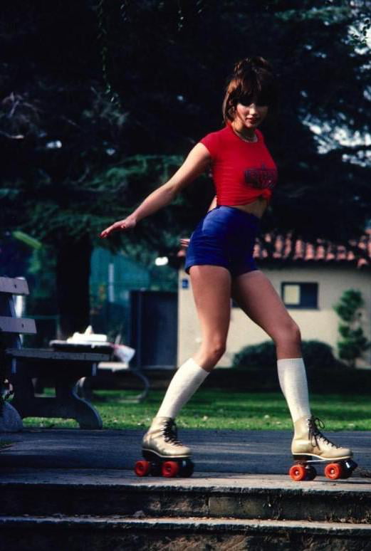 August 1979 Penthouse Pet Diane Weber photo shoot at Douglas Park in ...