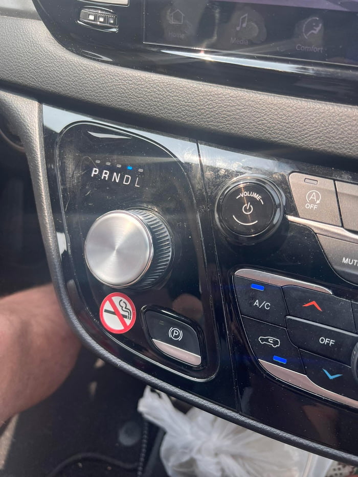 We have reached peak interior car design level - 9GAG