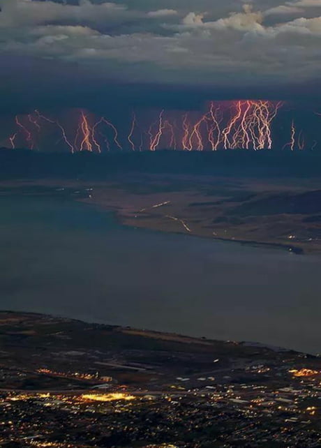 Best Funny lightning Memes - 9GAG