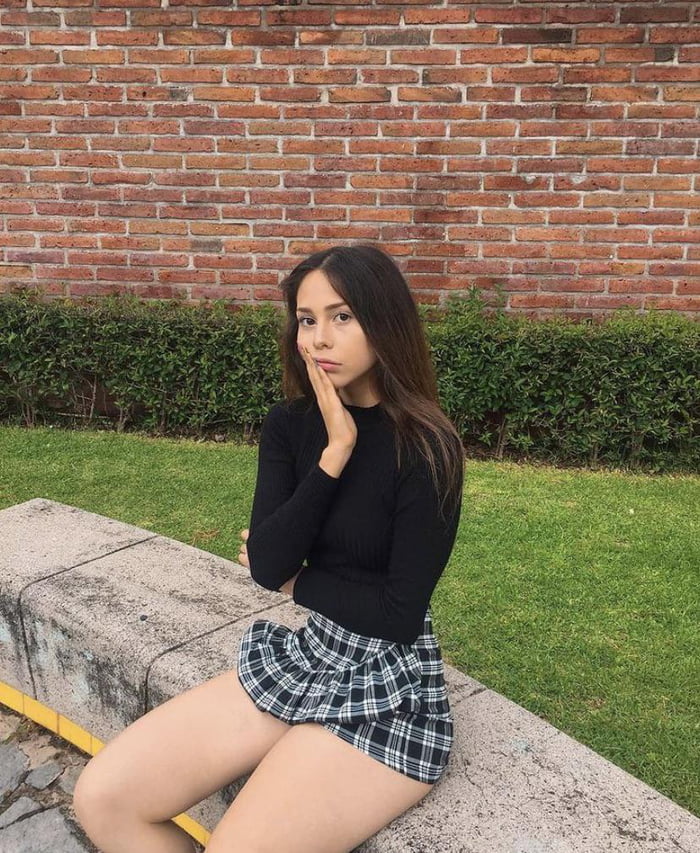 Adorable and those legs - 9GAG