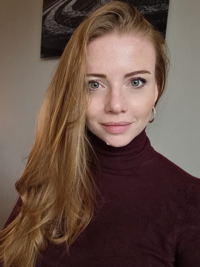 Next door working from home. Wanna come over for coffee? - 9GAG