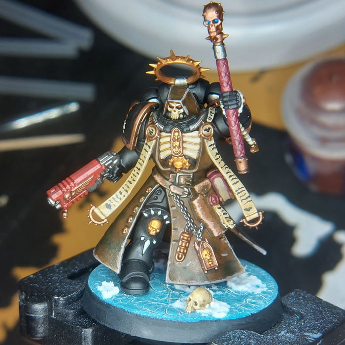 Too angry to die. Lets smash some Xenos skulls! - 9GAG