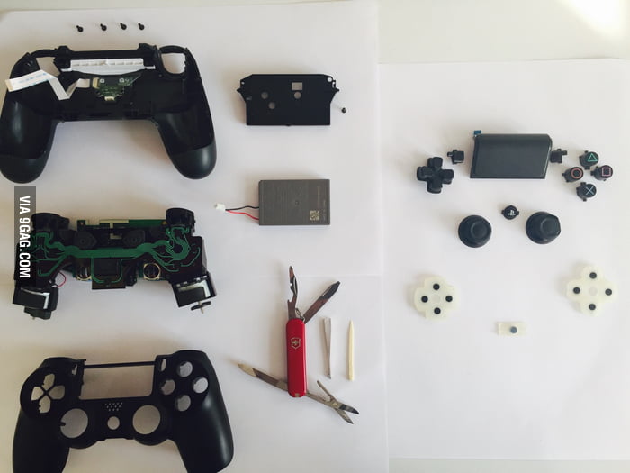 This is what a disassembled Dualshock 4 (PS4 controller) looks like, in ...