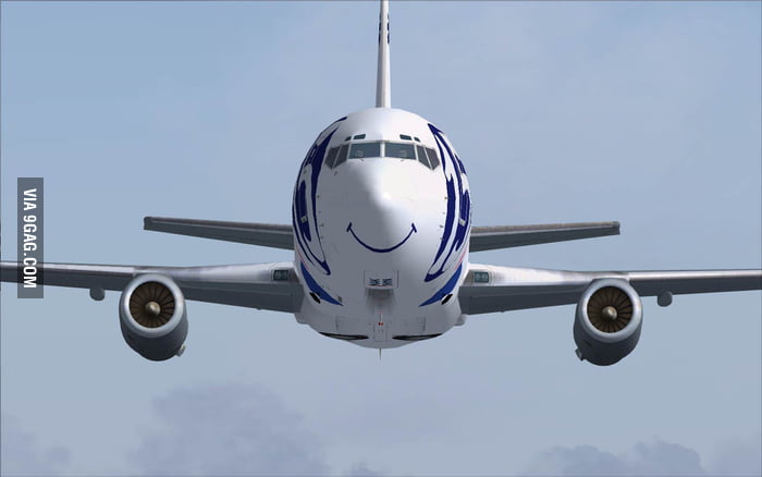 Happy plane is happy! - 9GAG