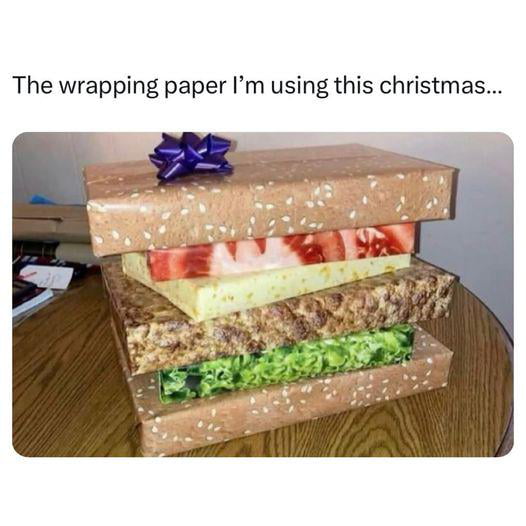 Festive burger vibes this Christmas. lol - 9GAG