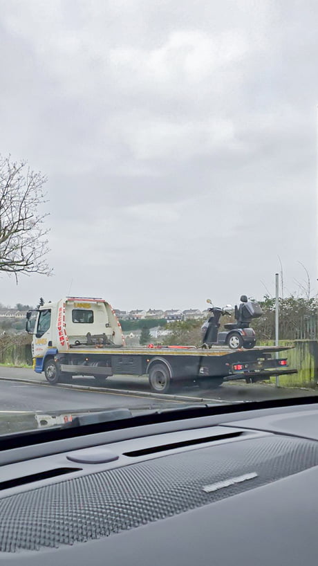 Best Funny mobility scooter Memes - 9GAG