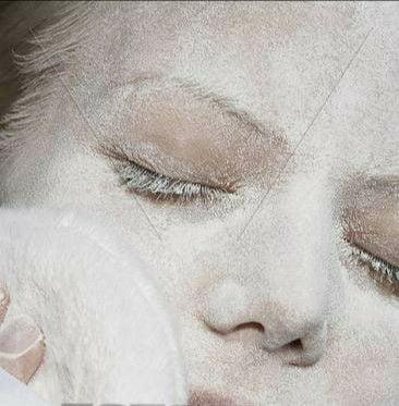 too much makeup - 9GAG