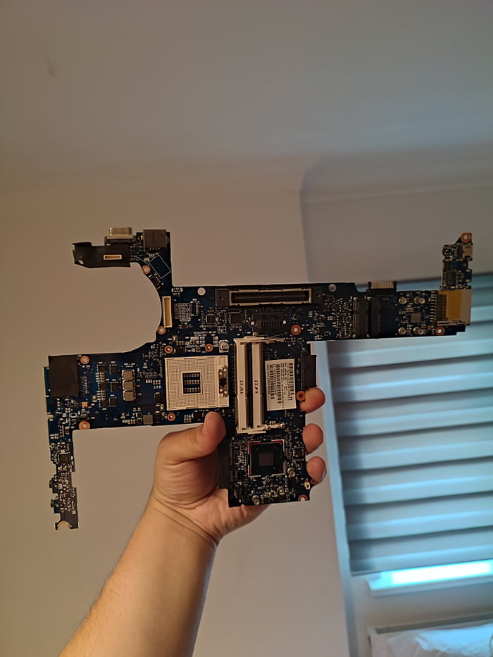 This laptop motherboard - 9GAG