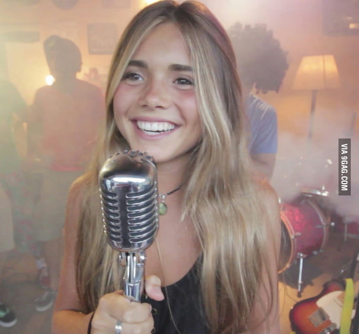 Meri Deal, 18 year old Uruguayan singer - 9GAG