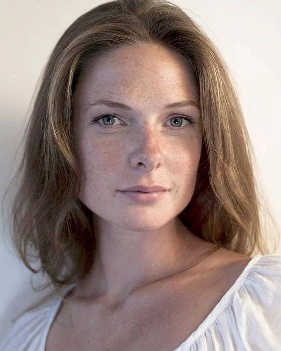 Rebecca Ferguson - 9GAG