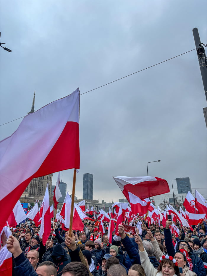 Greetings from Warsaw🇵🇱 - 9GAG