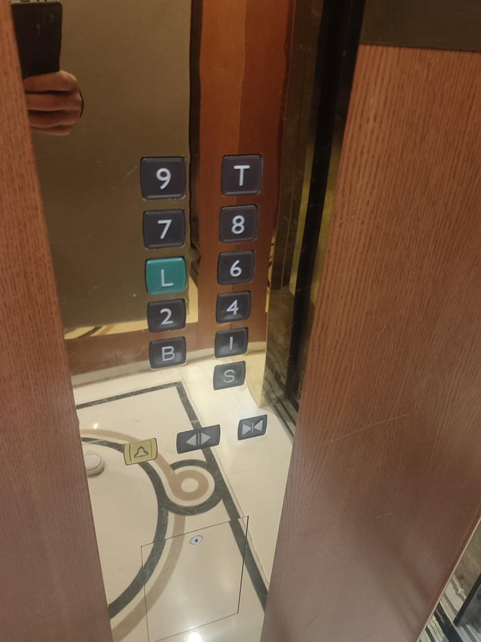 Trying to use the elevator - 9GAG